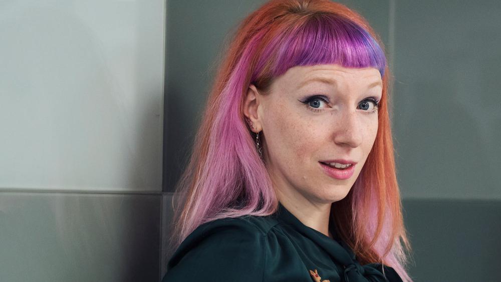 Josefin Johansson fick aha-upplevelser av nya boken | Dagens ETC