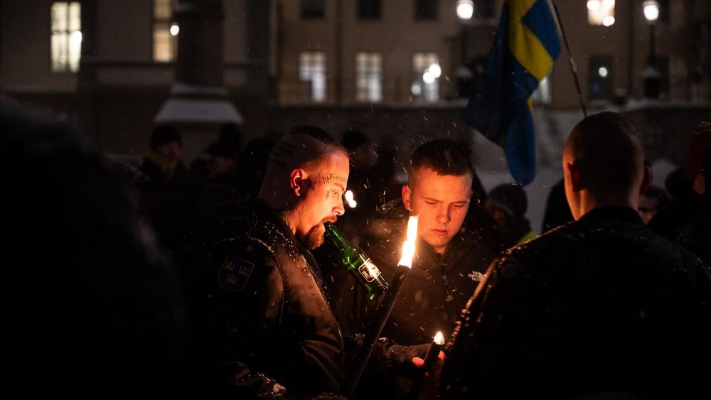 Skinnskallar i minusgrader när högerextrema marscherade | Dagens ETC