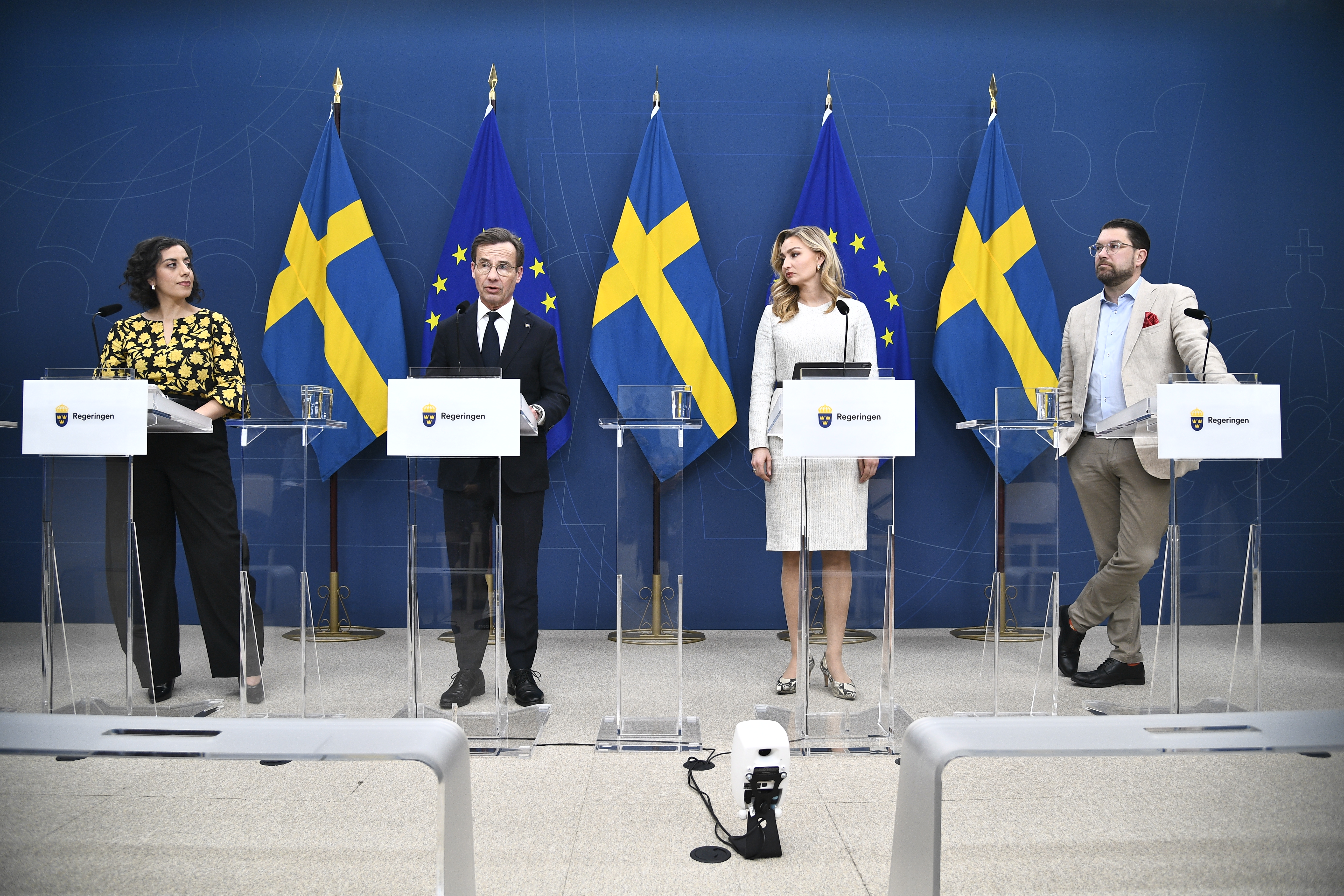 Kritiken: ”Som att släcka eld med några droppar vatten” | Dagens ETC