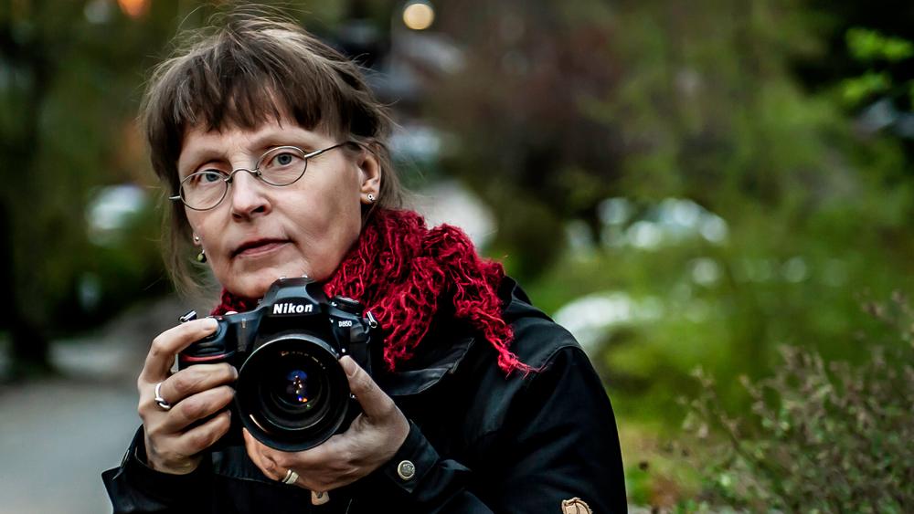 Barnmorska vill få fler att behålla mensen: ”Vårt blod talar om att här ...